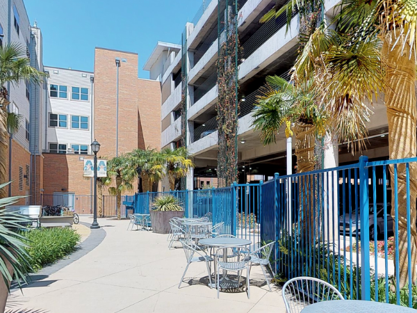 Vandergriff Hall - Housing - The University of Texas at Arlington