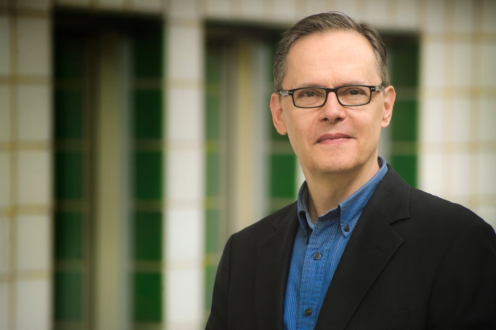 UTA professor honored with International United Designs Alliance ...